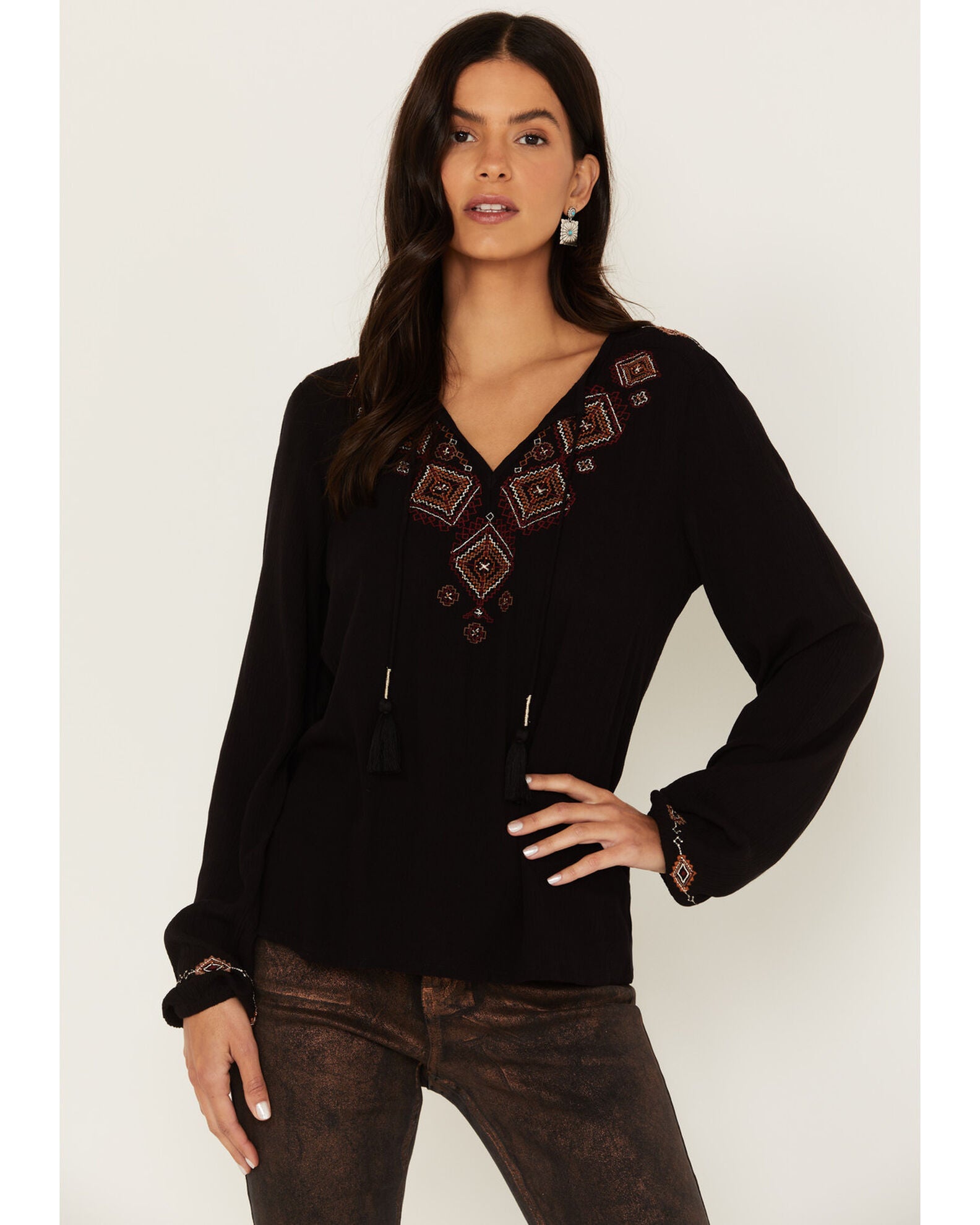 Product Name: Idyllwind Women's Magnolia Embroidered Top