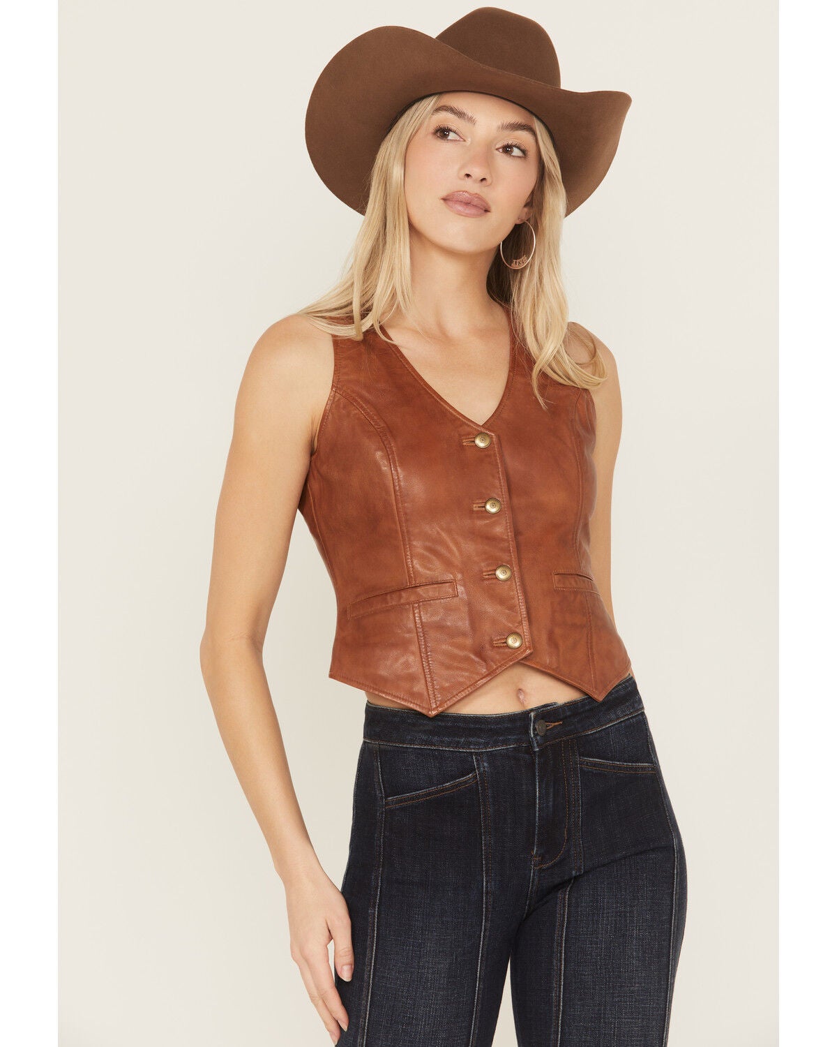 Idyllwind Women's Fitted Button-Down Leather Vest, Caramel