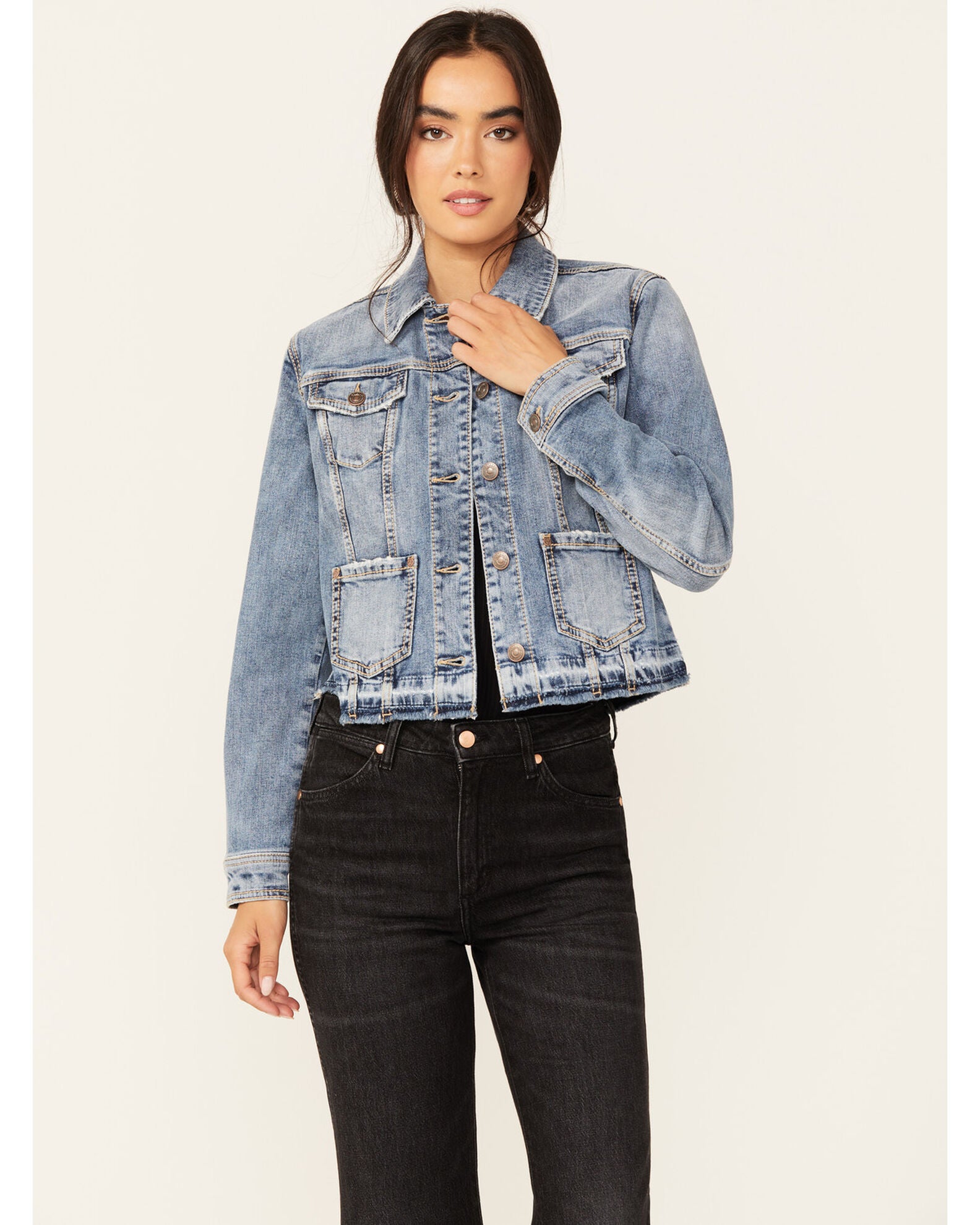 Product Name: Shyanne Women's Cataline Light Medium Wash Cropped Denim Jacket