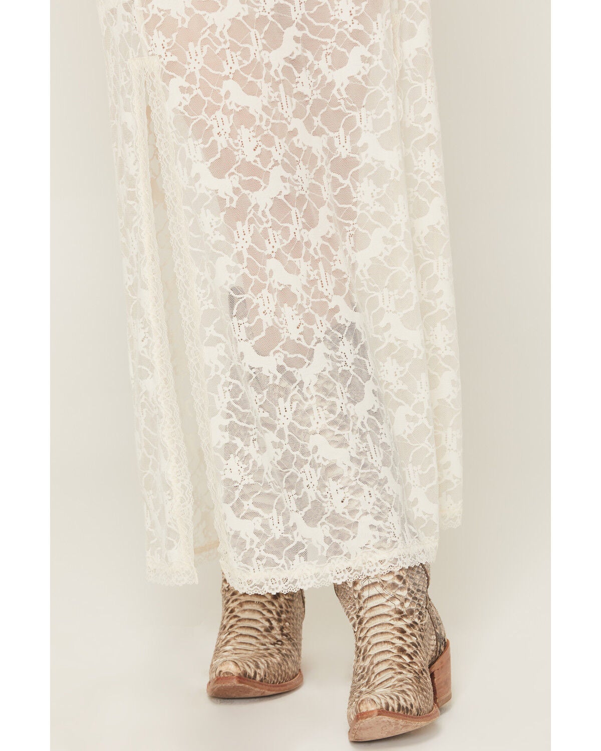 Idyllwind Women's Palomino Horse Lace Midi Skirt, Ivory