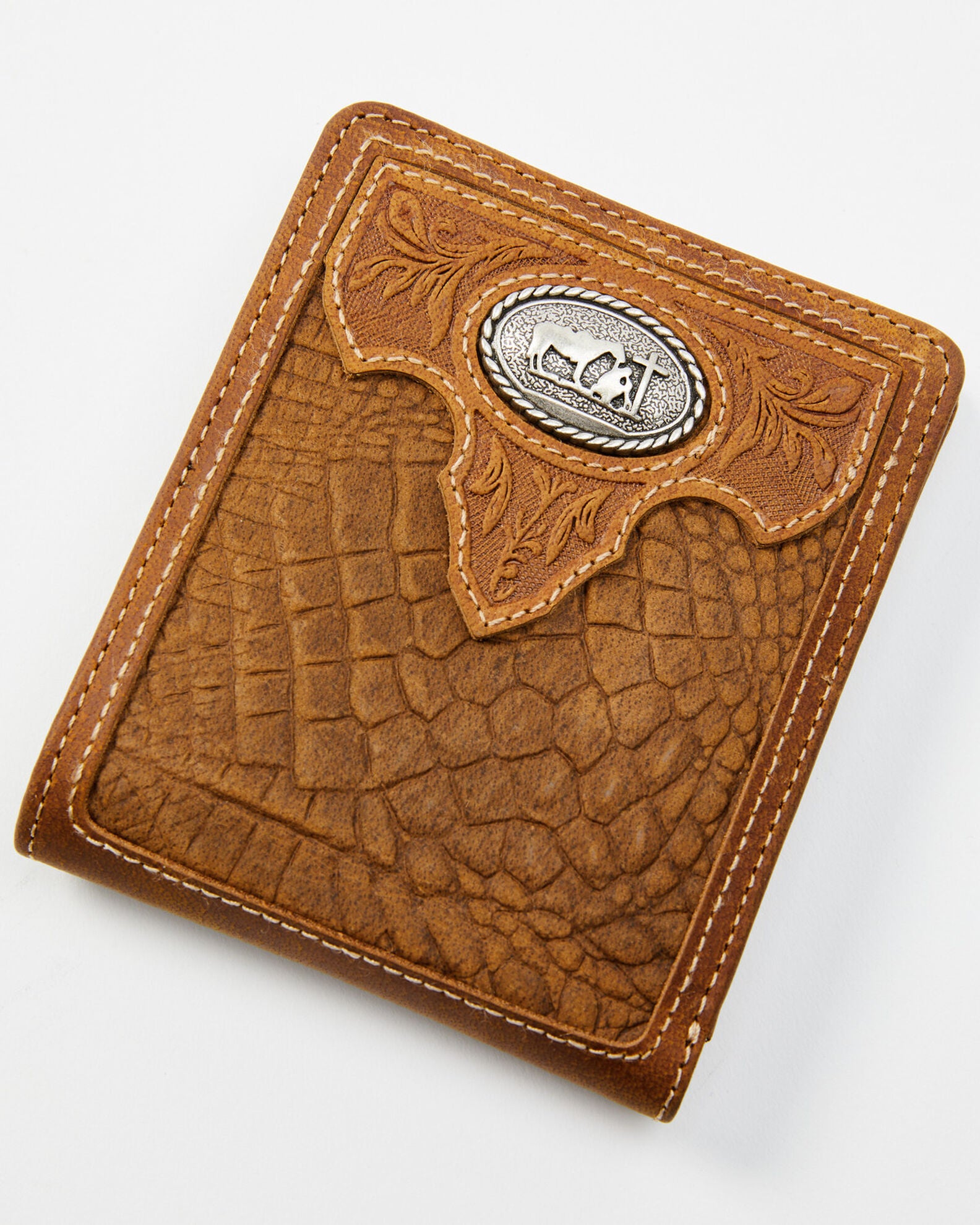Cody James Men's Crocodile Embossed Bifold Wallet, Brown